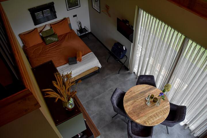 Knusse Loft Met Weids Uitzicht En Slaapzolder - Almelo
