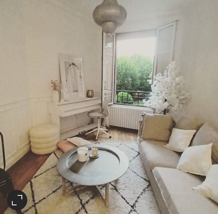 Havre De Paix, Portes Paris, Deux Pièces - Asnières-sur-Seine