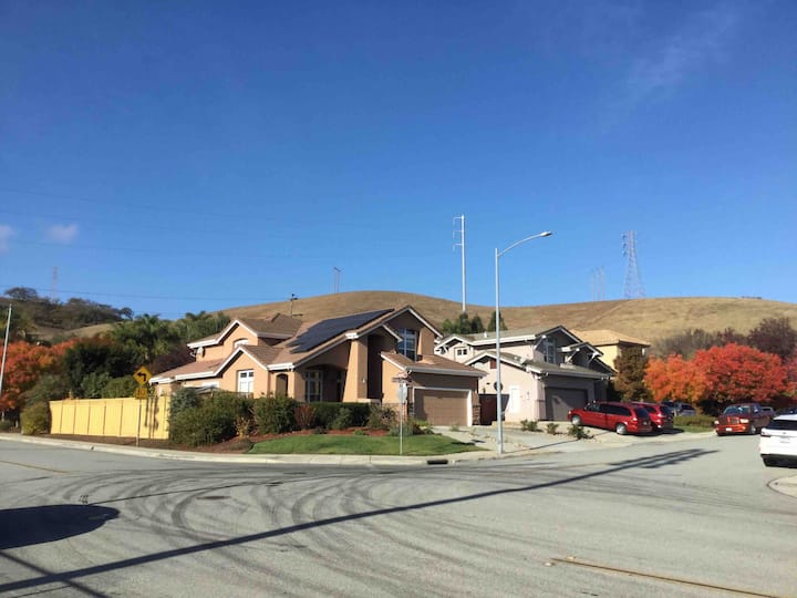 Morgan Hill Downtown Three Bedrooms - Morgan Hill, CA