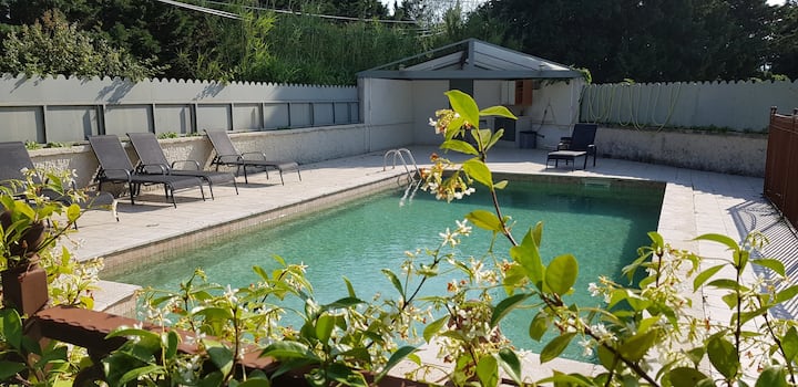 Au Pied Des Alpilles - Fontvieille