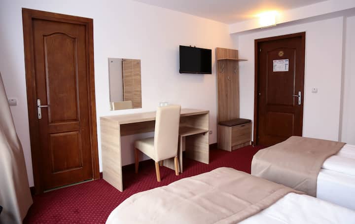 Hotel Apollonia Parcare Gratuita, Centrul Istoric - Brașov