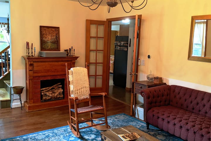 Charming Retreat By Mass Moca - (Sleeps Up To 9) - North Adams, MA