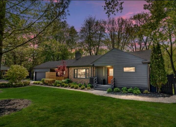 Charming Cozy Healing Retreat - Southfield