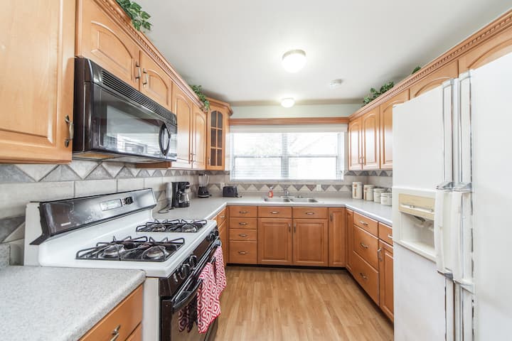 Amazing & Stylish+ac | 5* Location,+netflix+pkgrm4 - Houston, TX