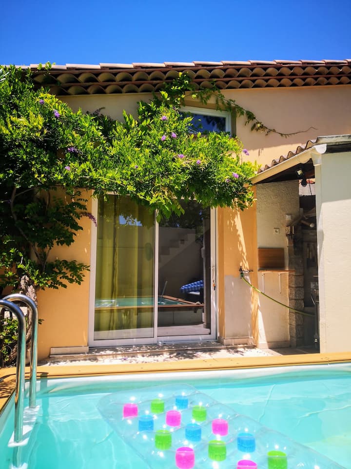Adorable Dépendance Avec Piscine - Toulon
