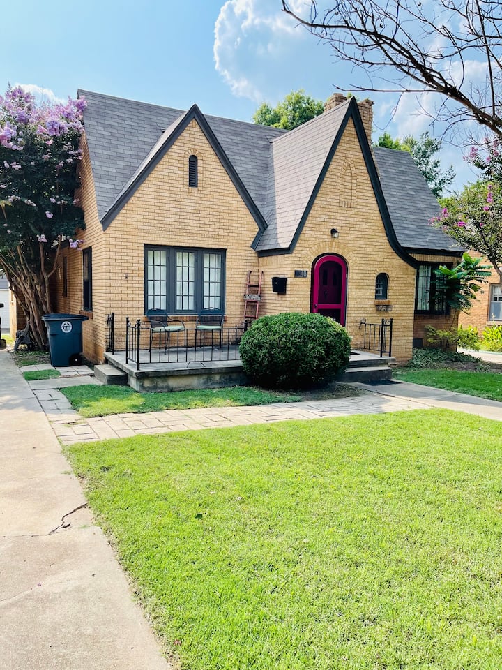 Midtown Home In Best Proximity To Everything To Do - Tulsa, OK