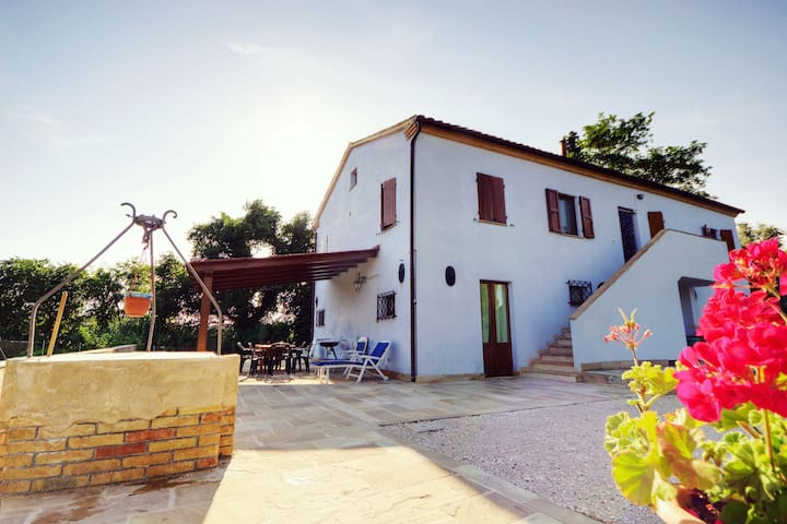 Azzurro Agritourism - Big Apartament - Ancona