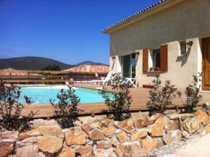 Villa à Saint Florent Avec Piscine - Saint-Florent