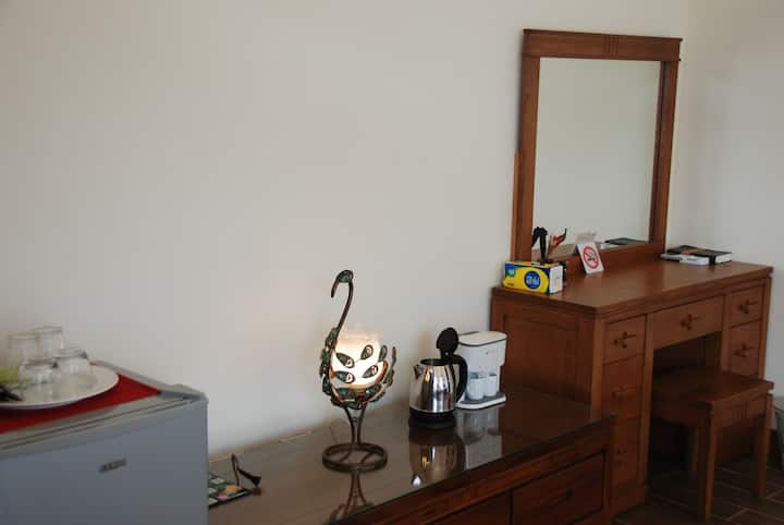 Secured, Private, Oceanfront Lanai Room - 台東縣