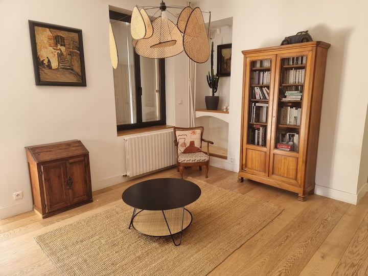 Villa 200m² Avec Piscine. Entre Mer Et Calanques. - Marseille
