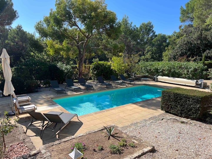 Refuge Nature En Luberon : Jardin Et Piscine - Cadenet