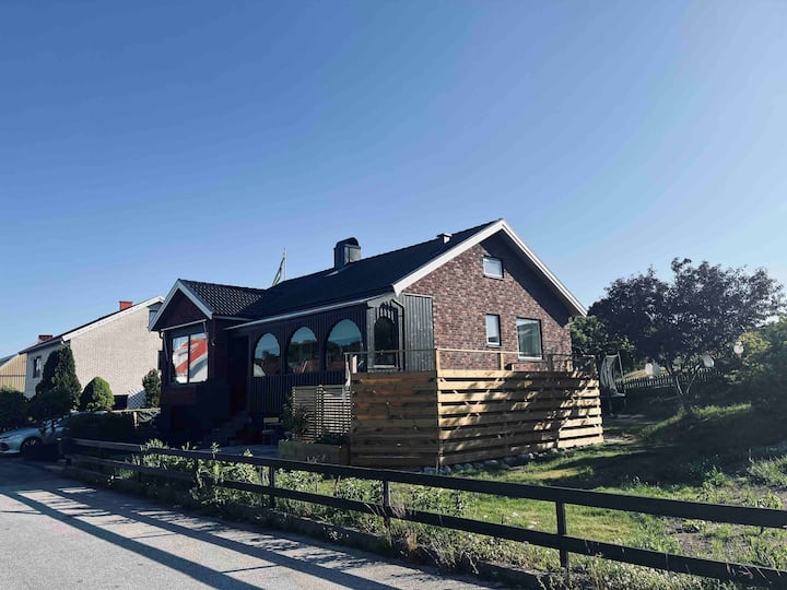 Hus Centralt I Lysekil, 6 Gäster - Lysekil