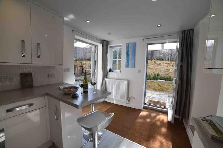 Victoria’s Garden Escape/central 2bed Home&parking - Dorset