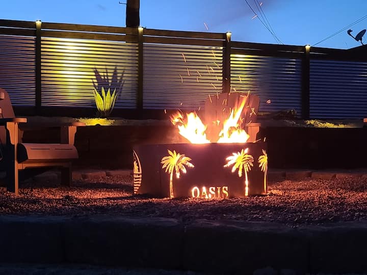 Hot-tub & Large Private Yard! * 5 Minutes To Jtnp - Joshua Tree National Park