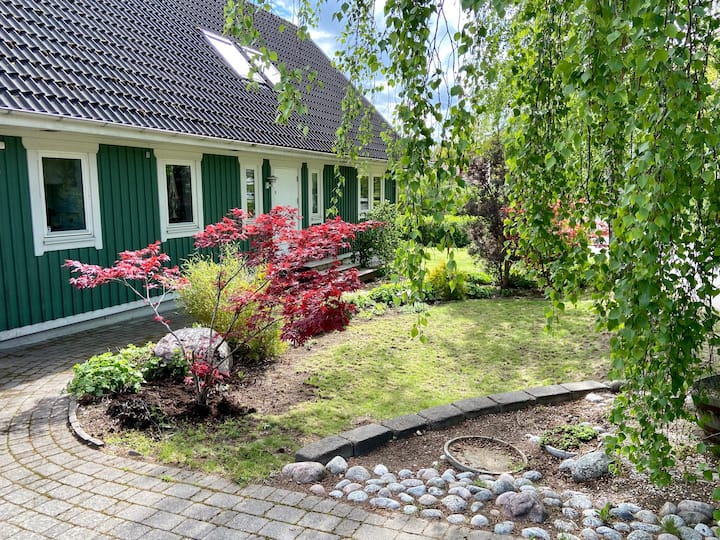 Villa Vid Sjö, Familjevänligt Nära City - Stockholm