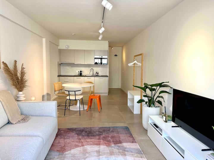 Studio F - 2 Persons - 250m From The Sea! - Oostende