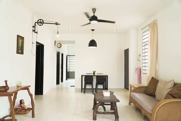 Cozy,  Modern, Spacious Ump Gambang Homestay - Gambang
