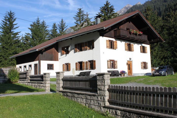 Ferienhaus Elsa - Holzgau