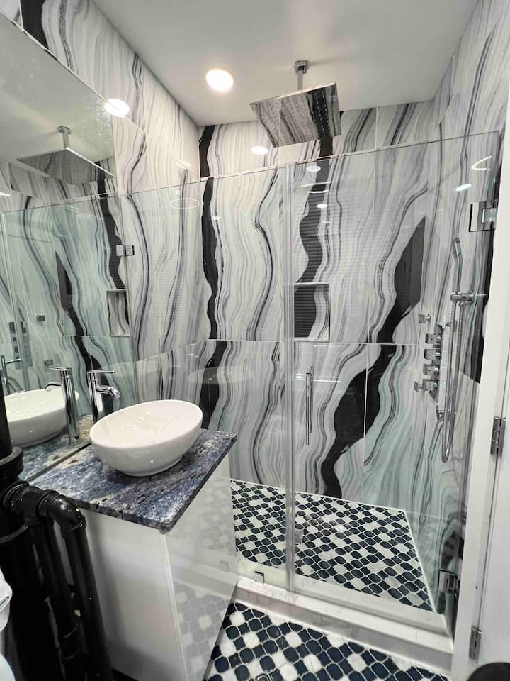 Private Remodeled Loft Centric Location Washdryer - Arlington, VA