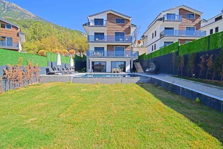Stunning 4-bed Villa: Private Pool, Sauna & Hammam - Ölüdeniz