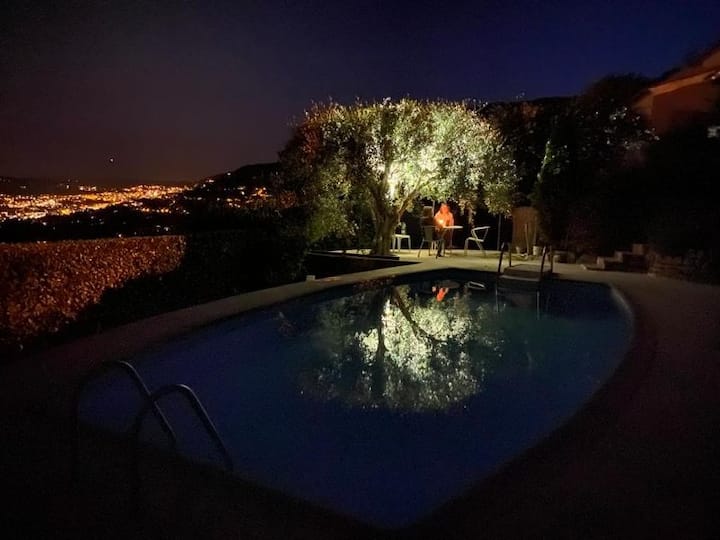 Maison Fraiche Et Au Calme. Vue à 180° Plein Sud. - Grasse