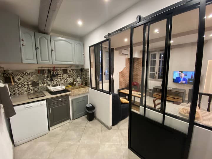 Petite Maison De Village Vue D’exception - Régusse