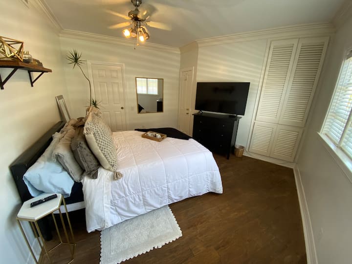Newport Beach Comfortable And Quiet Room - Newport