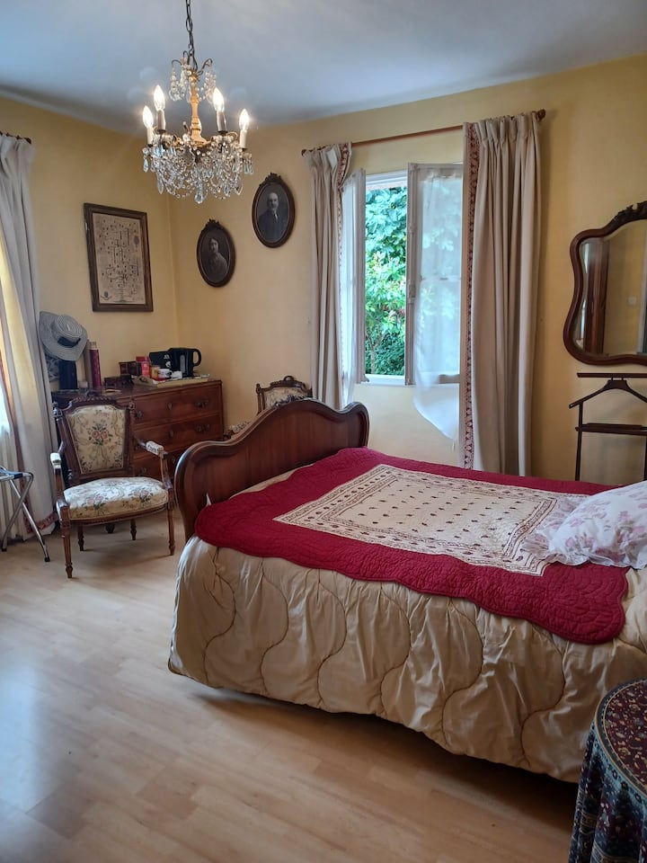 Chambre + Salle De Bains Privée - Nailloux