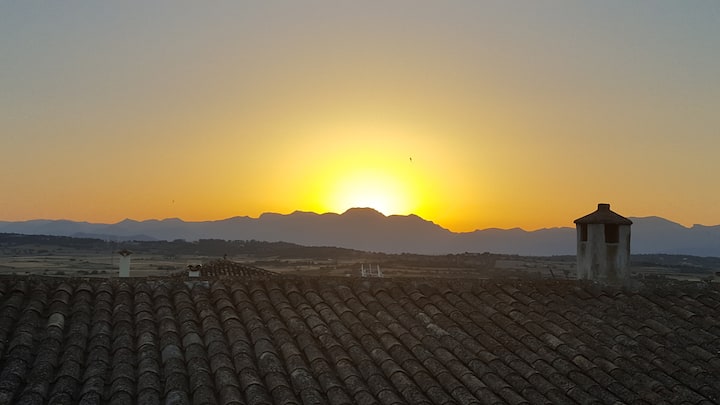 Casa Esquina Al Estilo Mallorquin - Santa Margalida