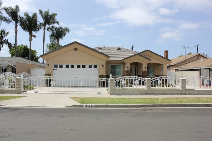 Brand New, 5 Minutes From(little Saigon)disneyland - Huntington Beach, CA