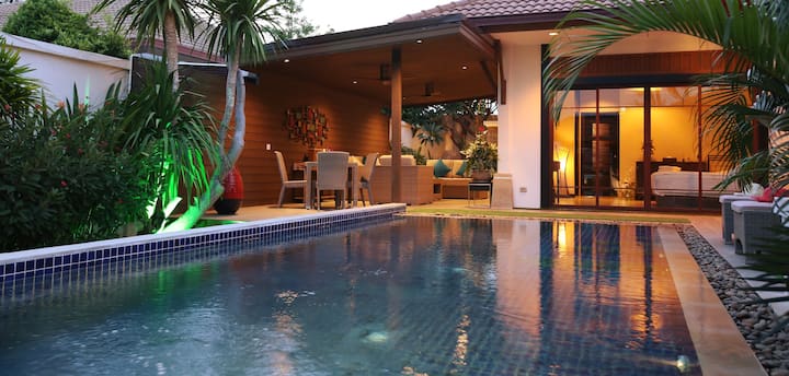Luxury, Bali Style Pool Villa. - Hua Hin