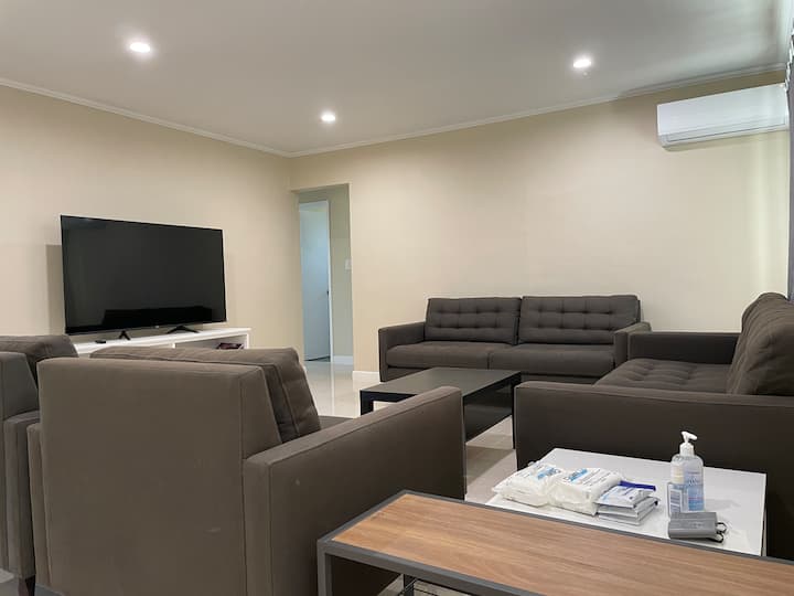 Cozy & Quiet 4b2b New Charming House &Free Parking - Pasadena, CA