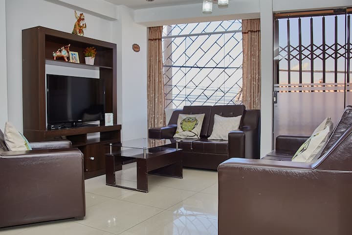 Cozy And Comfortable Viewpoint Of Cusco - Cusco