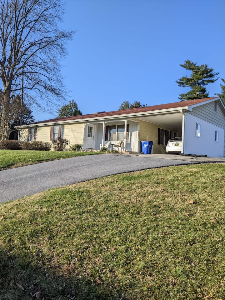 Spacious Frederick Cty Retreat - Washington Monument State Park, Middletown