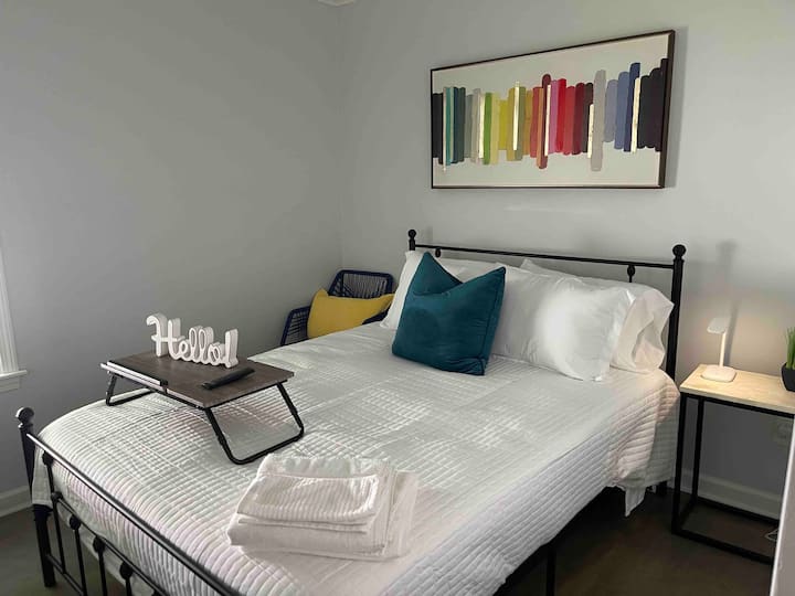 New Decor! Cozy Modern Renovated Private Suite! - Jamaica Plain - Boston