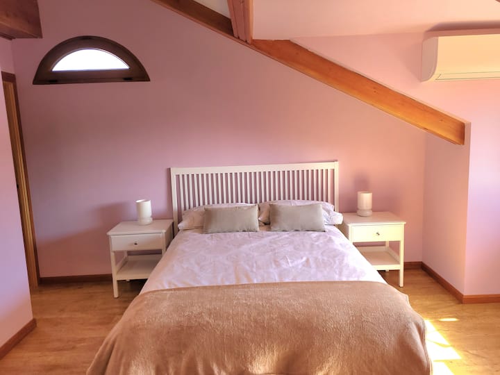 Habitación En ÁTico Rústico Con Baño Privado - Meco