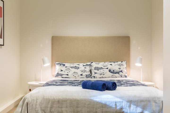 Mhyl # Cbd Stylish 1br Apt With City View -