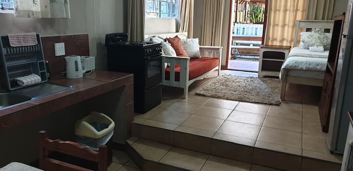 Self-catering Chalet 4 - Komatipoort
