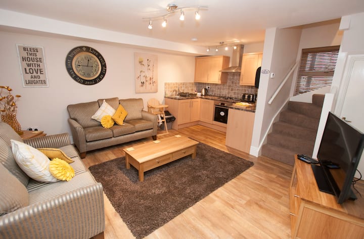 500+ Whitby Holiday Cottages | Houses and Apartments | Airbnb