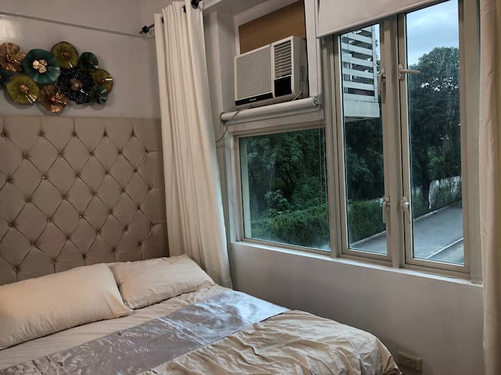 Charmingstudio@ Mckinleyhill Near Venice  Mall/bgc - Taguig