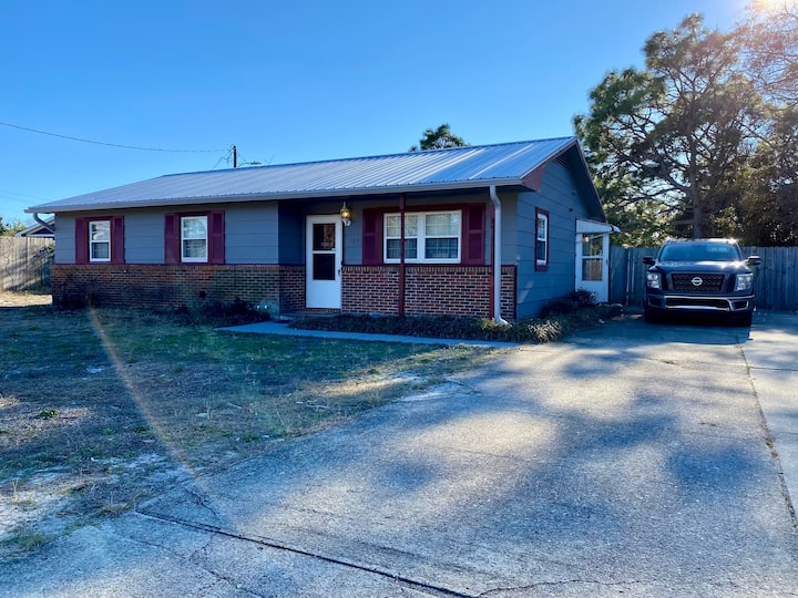 Home Sweet Home, 7 Minutes From Carolina Beach - Wilmington, NC