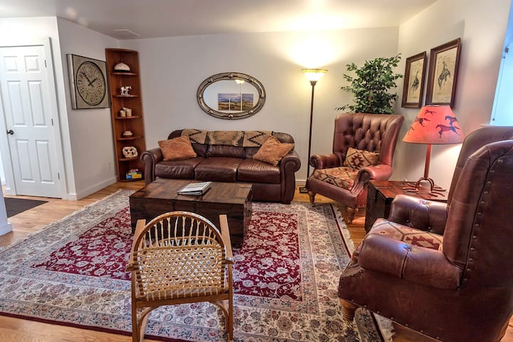 Downtown Durango Condo - Sleeps 6 - Durango, CO