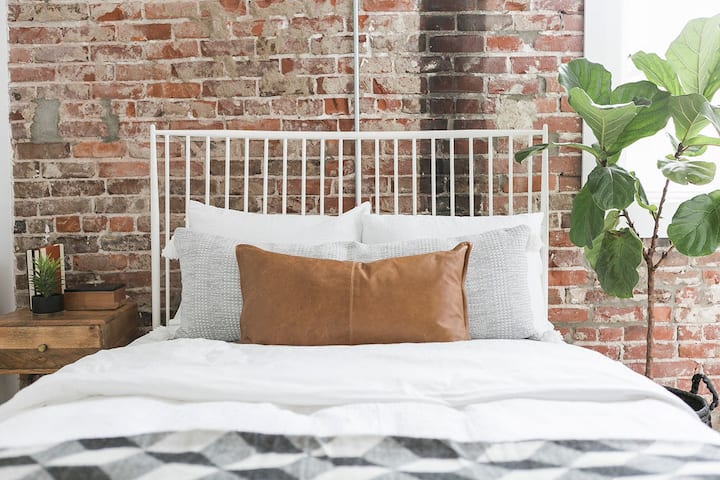 Unwind & Unplug At Our Downtown Modern Loft - Bowling Green, KY