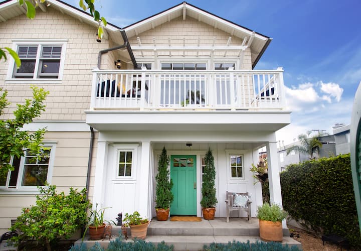 Venice Beach Escape – Big + Bright + Easy Parking - Santa Monica, CA