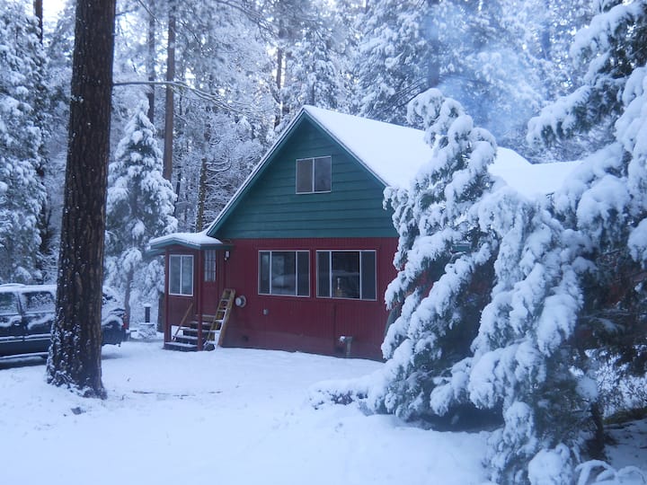 North Fork Home With A View And Year Round Creek - North Fork, CA