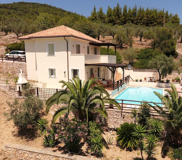 Alonissos 4-bedroom Large Villa With Private Pool - アロニソス島