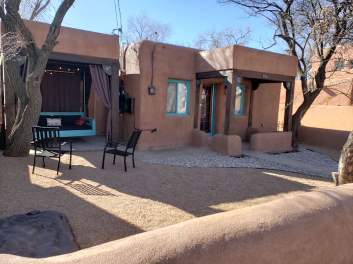 "Hollyhock Hacienda" Stunning Adobe-close To Plaza - Santa Fe, NM