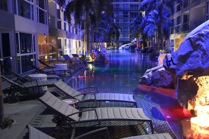 Centara Avenue Condo - Pattaya City