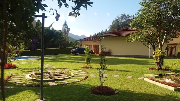 Casa De Campo Com Conforto E Sofisticação! - Nova Friburgo