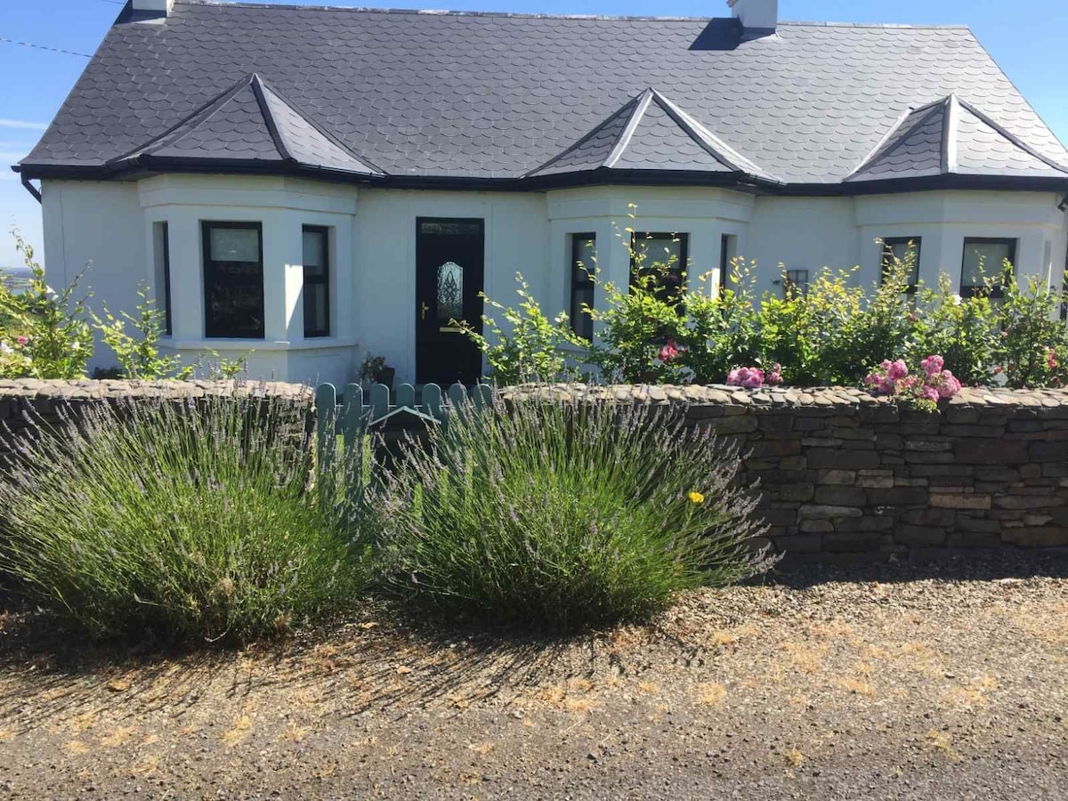 Cottage on the Wild Atlantic Way with unique view - Houses for Rent in ...